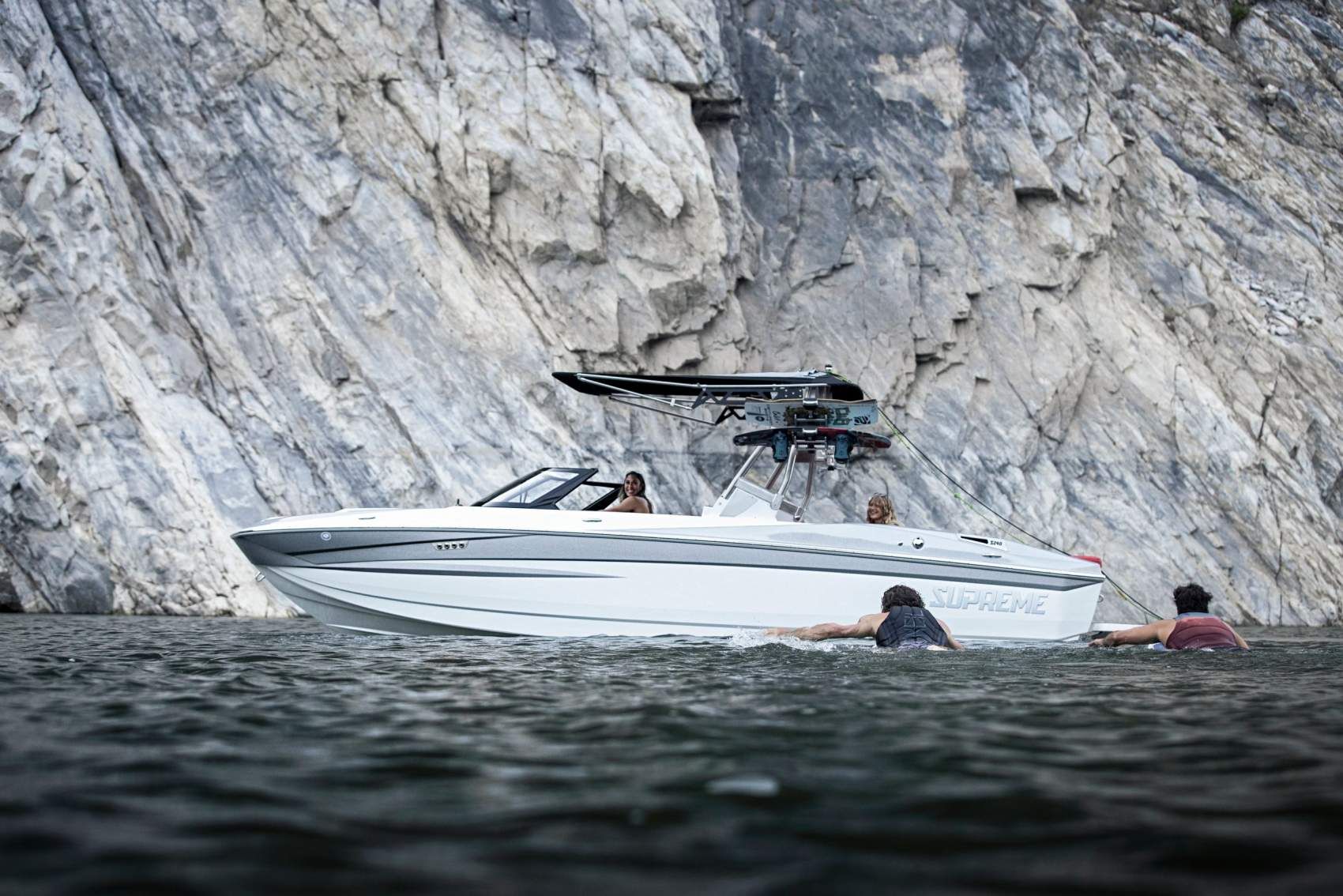 Boat Dealer Missouri - New & Used Boats, Pontoon Boats & Pro Shop