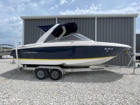 Boat Dealer Missouri - New & Used Boats, Pontoon Boats & Pro Shop